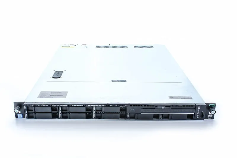 HPE ProLiant DL160 Gen9 rack server, 1x Intel Xeon E5-2623v4 32GB